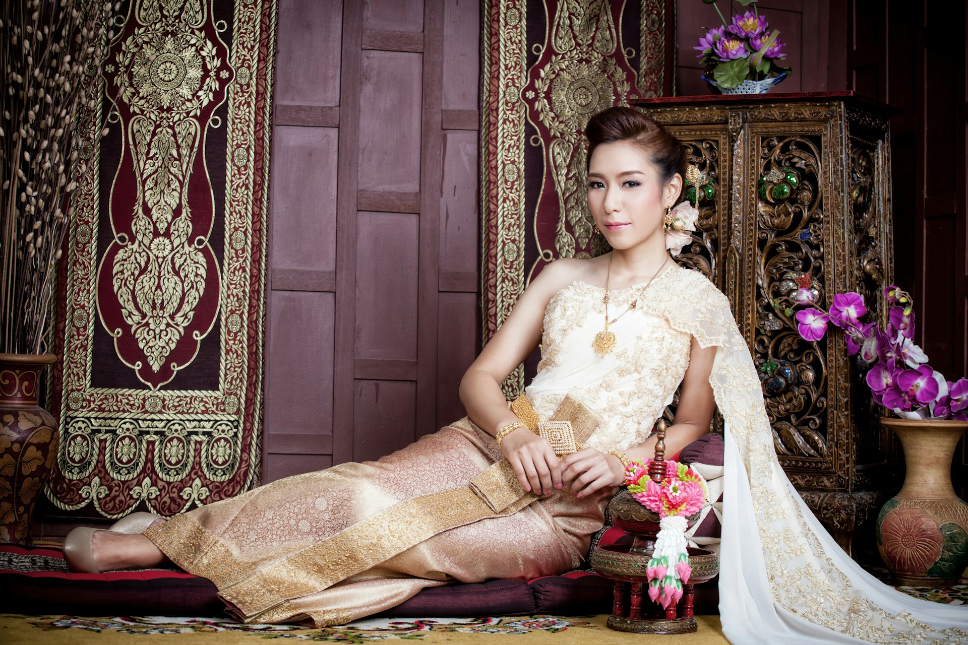 How to meet Thai girls in Isaan - ThaiDatesOnline.com